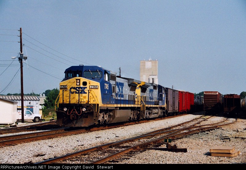 Q549/CSX 7745